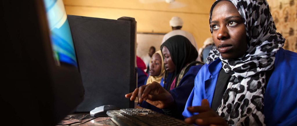 10 Great Ways the Internet is Empowering Women Around the World ...